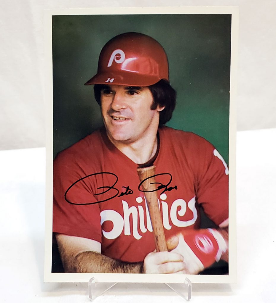 1981 Topps Giant Photo Cards Display & Packs - SWIT Sports