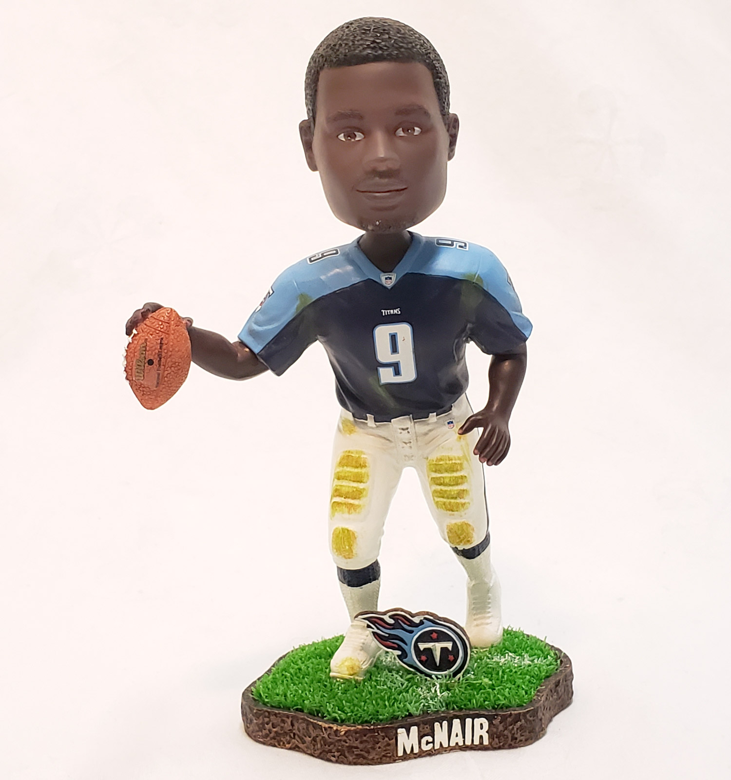 Titans Steve McNair Turf Based Bobblehead - SWIT Sports
